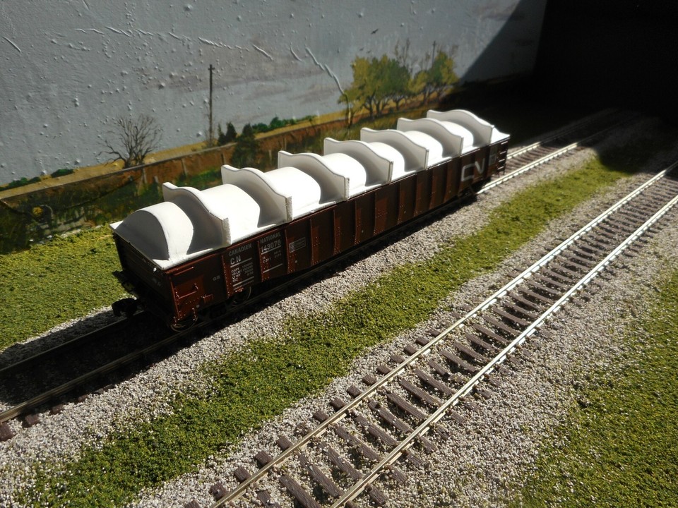HO Scale Canadian National 52 ft 6 in Gondola and Gondola Cover | eBay