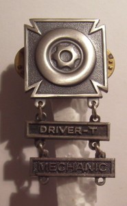 U.S. Army Qualification Driver & Mechanic Badge & DRIVER-T & MECHANIC ...