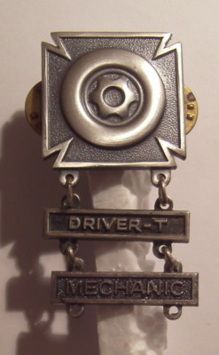 U.S. Army Qualification Driver & Mechanic Badge & DRIVER-T & MECHANIC ...