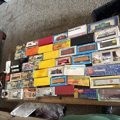 Lot Of 43 Vintage Ho Trains And Train Kits With Boxes, Many Are New Old ...