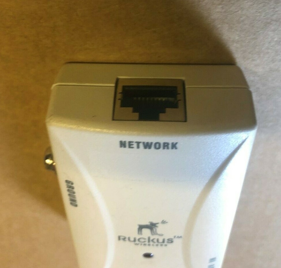 Ruckus NPE-5818 PoE Power Injector 48V/1.25A Ruckus P/N: 740-64157-001 ...