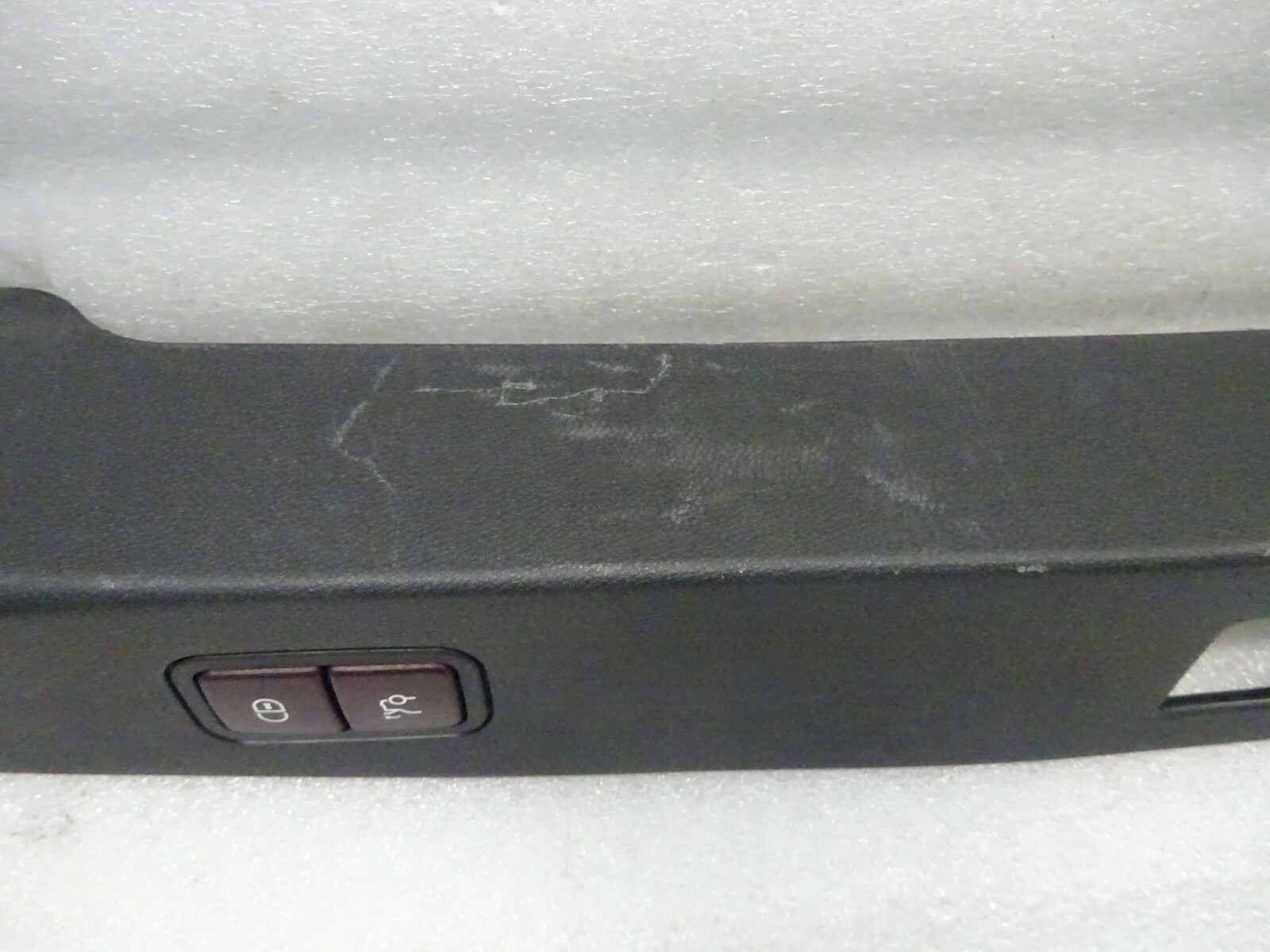 10-16 Mercedes E350 Trunk Lid Trim Panel Cover Molding 2127501393 OEM ...