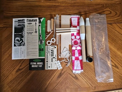 Vintage Centuri Taurus Fleet Ship Rocket Kit 1972 Flying Model Rocket ...