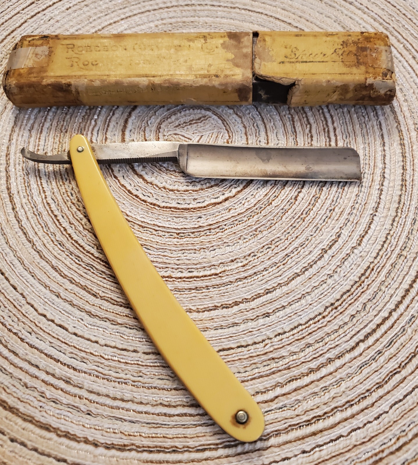 Vintage Robeson Straight Edge Razor - ShurEdge, with original box ...