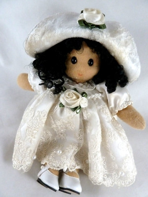 Berkeley Designs Cuddle Kidz Musical Moving Doll 2000 Plays Minuet | eBay