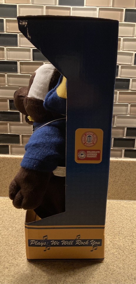 Michigan Wolverines Mascot Display Model 50% To Kobe Mamba & Mambacita ...