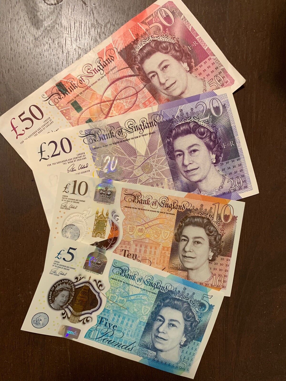 Great Britain 5 + 10 + 20 + 50 pound Banknotes. 85 Pounds Total. 4 Cir ...