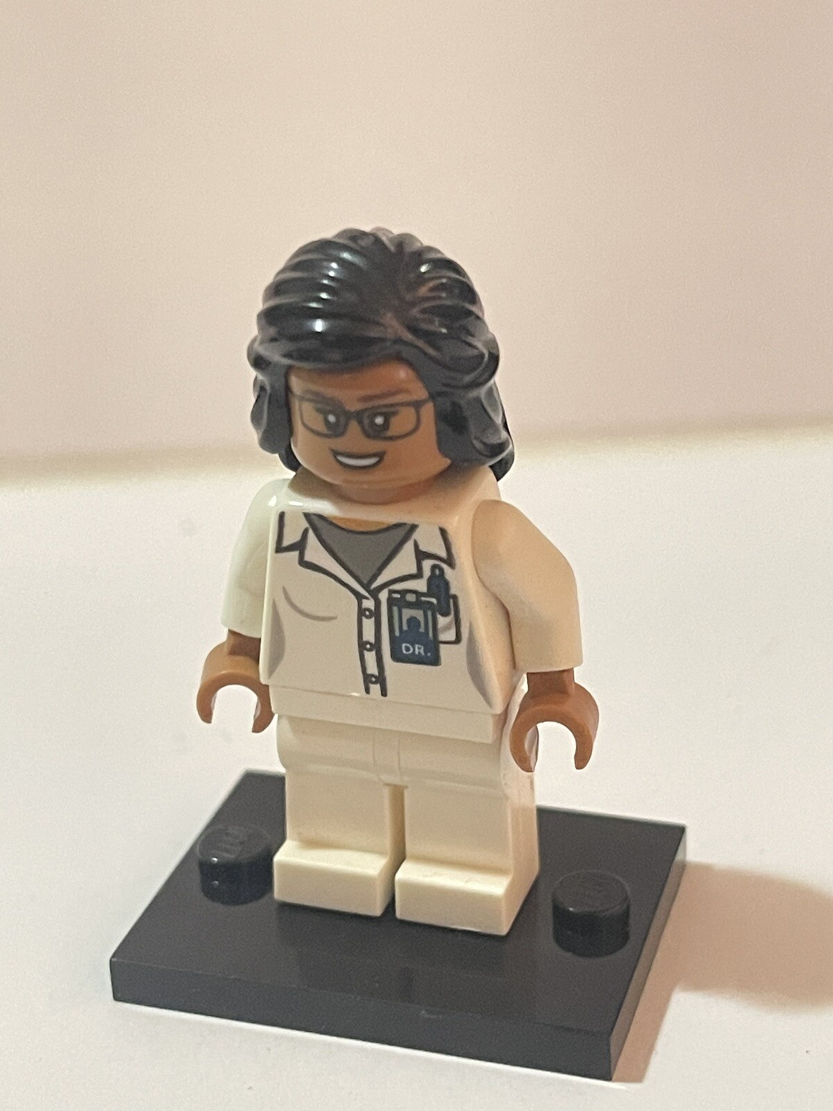 Jurassic World LEGO® Allison Miles Legend of Isla Nublar Minifigure ...
