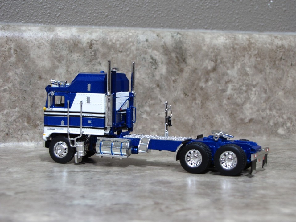 DCP 1/64 Blue White Kenworth K-100 Aerodyne Cabover Semi Truck Farm Toy ...