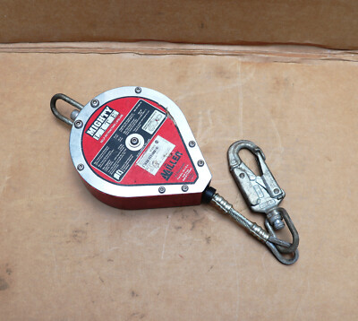Safety Harnesses - Mighty Lite Self-Retracting