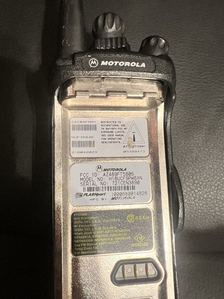 Motorola XTS5000 H18UCF9PW6AN 700/800MHz P25 ADP & Antenna | eBay