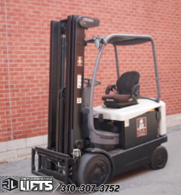 Forklifts - Crown Electric Forklift