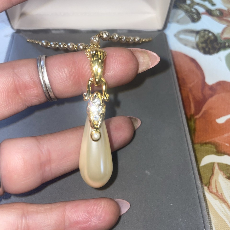 Nolan Miller Vienna Pearl Pendant Necklace Crystals Gold tone Signed ...