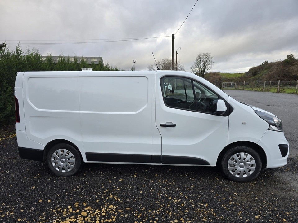 2017 Vauxhall Vivaro 1.6 Diesel Smart Repair Van | eBay UK