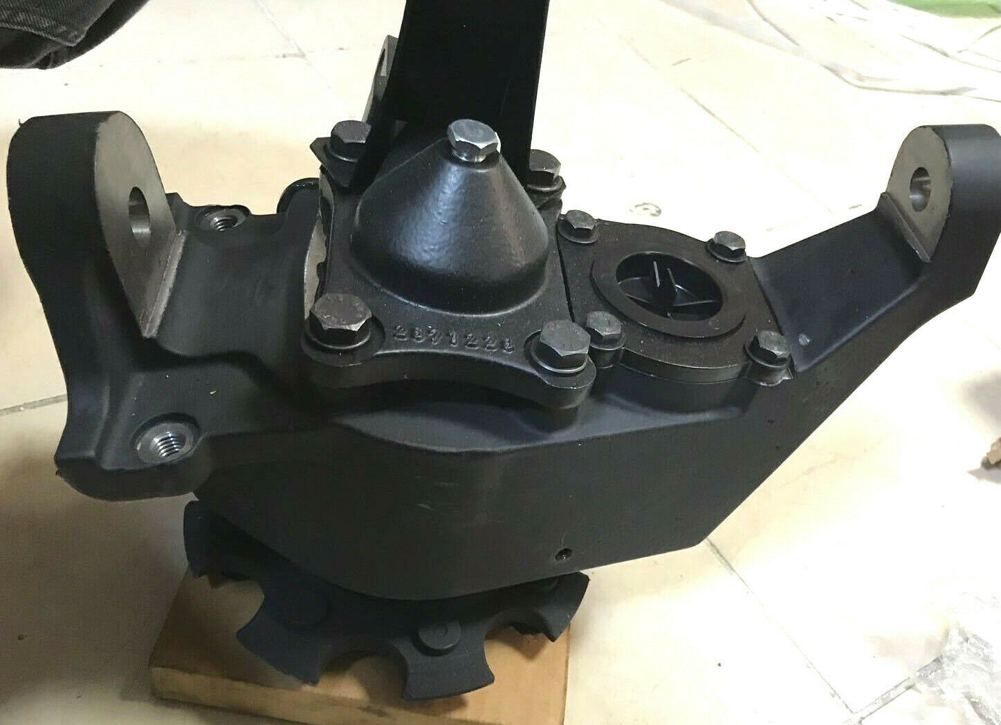 CTIS Knuckle - Geared Hub 12K ; Mil. Hummer ; 6041984 6041985 6041986 ...