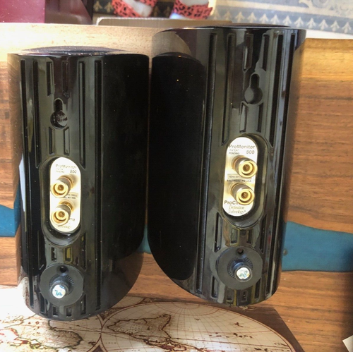 Definitive Techn. ProMonitor 800 ProCinema Monitor/Speakers pair 7.5"X5 ...