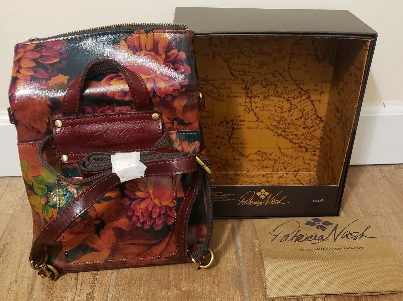 🆕 PATRICIA NASH Boxed gift set; Convertible mini Backpack/Wallet GREAT ...