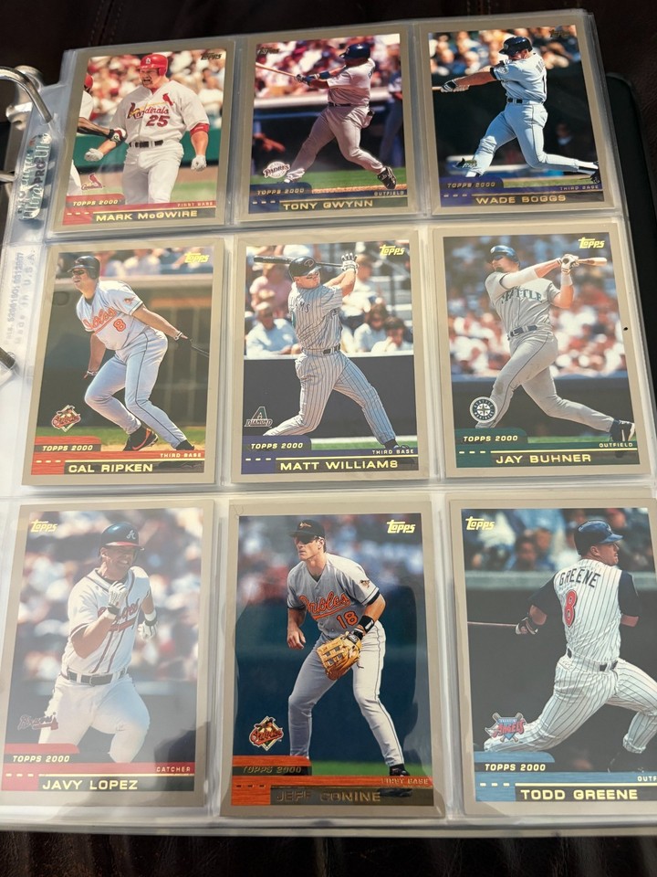 2000 Topps Baseball Cards Near Complete Set in Binder (Missing #303) | eBay
