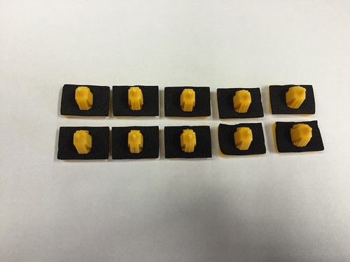 QTY 10: Yellow Rocker Moulding Grommet With Sealer Clip For Hyundai ...