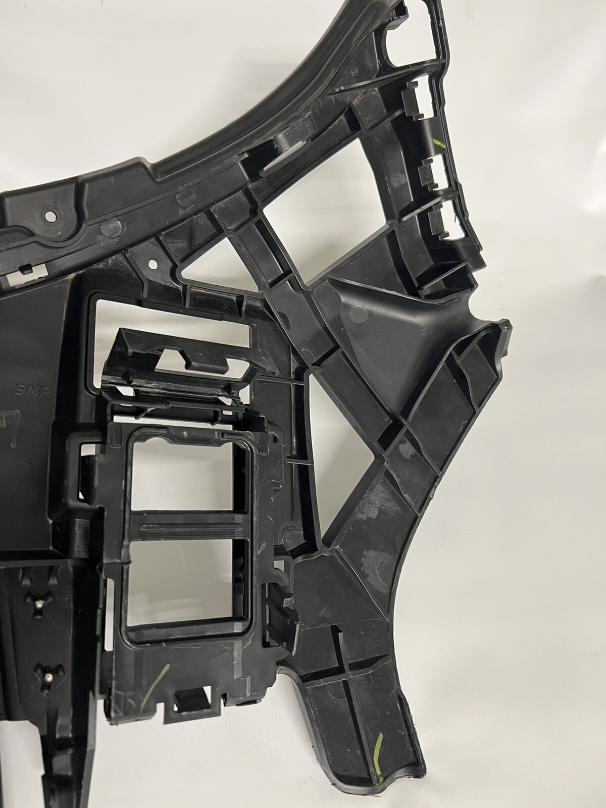 MB GLE W167 AMG FRONT LEFT INNER BUMPER BRACKET A1678855303 | eBay