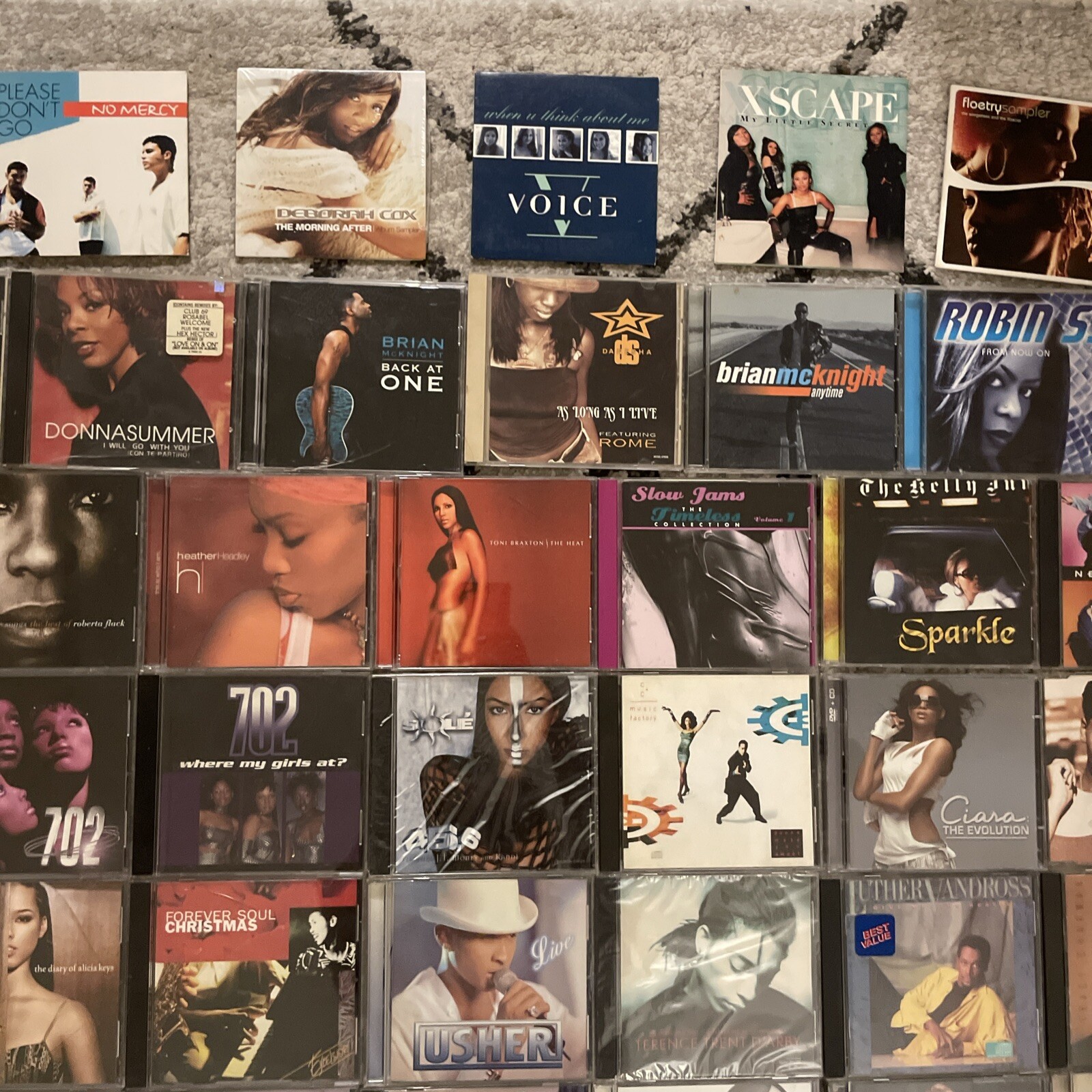 Lot Of 54 CDs - 1990s/2000s R&B, Soul, Pop + More! Rihanna, Usher ...
