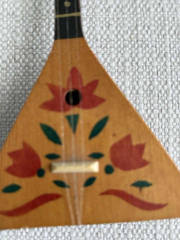 Vtg Hand Painted Folk Art St. Petersburg troika balalaika Souvenir ...