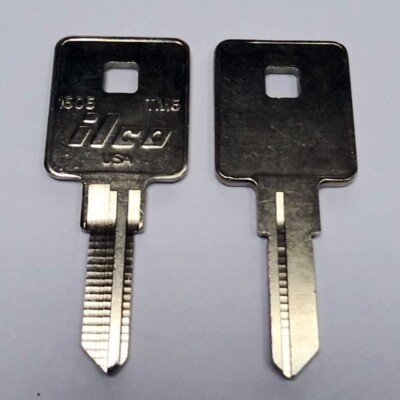 2 Leer Tonneau Truck Cap Camper Trimark Keys Cut to Codes TR1001-TR1050 ...