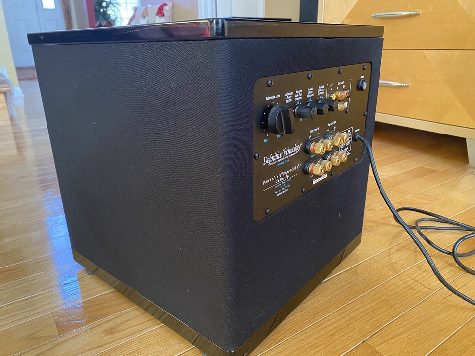 Definitive Technology PowerField SuperCube I Subwoofer Great Condition ...