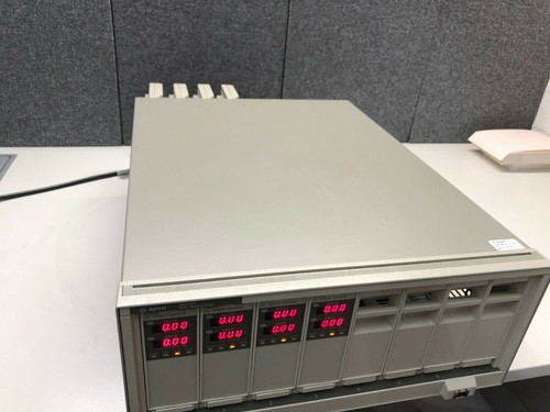 Système d'alimentation modulaire Agilent 66000A + 4 modules d ...