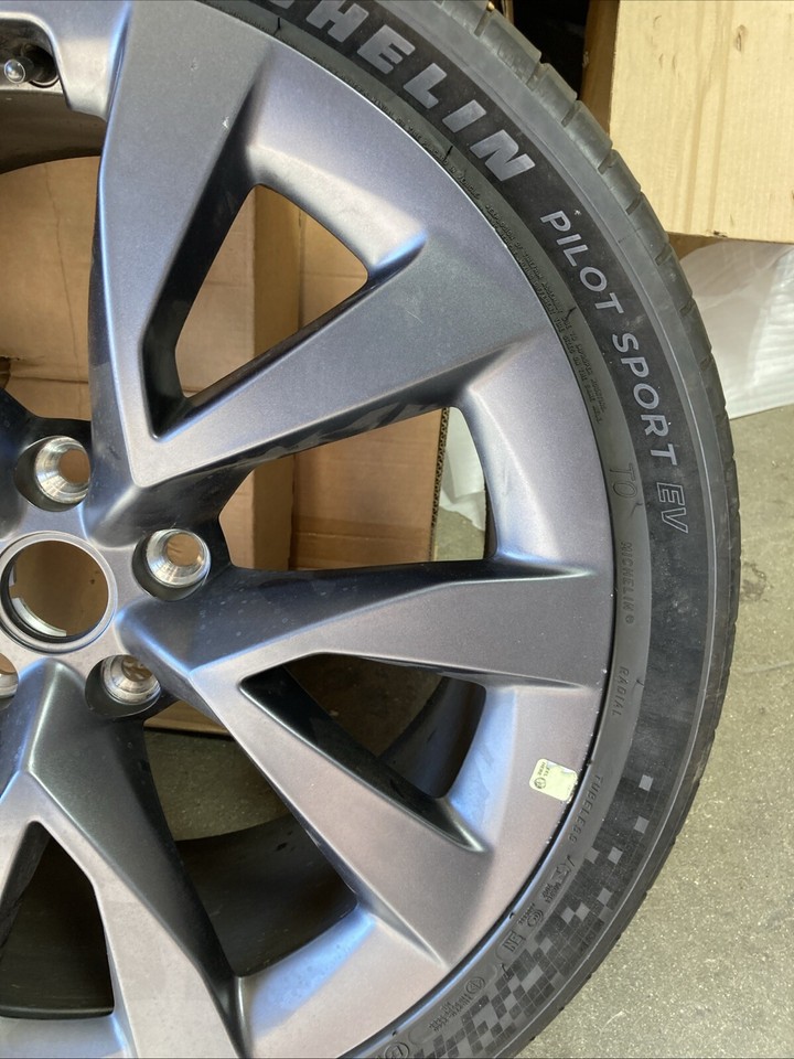 tesla model X S 5x120 One Front Rim with tire Cyberstream 20x9.0 30% ...
