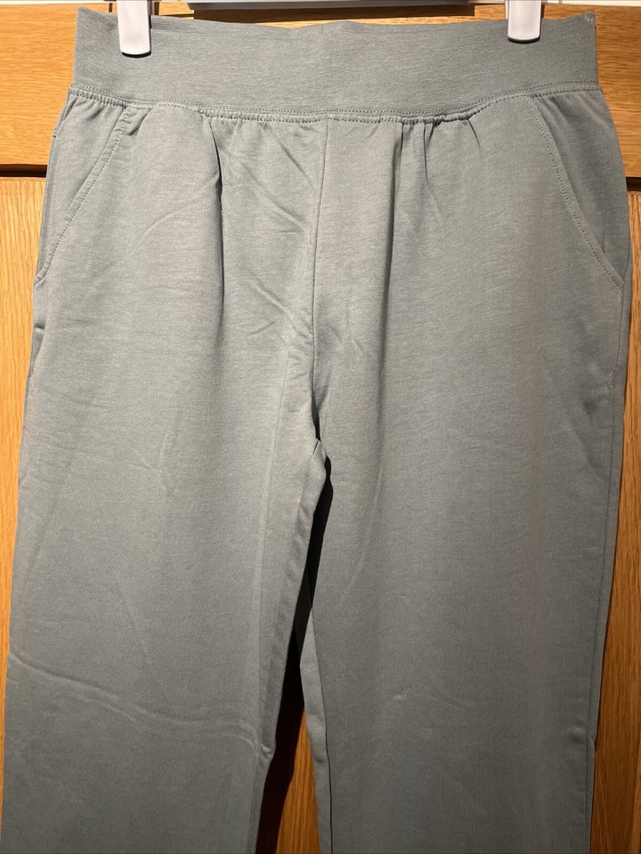 NEW WITH TAGS, GIRLS TROUSERS ,GREN JOGGING STYLE AGE 11-12 YRS TXM ...