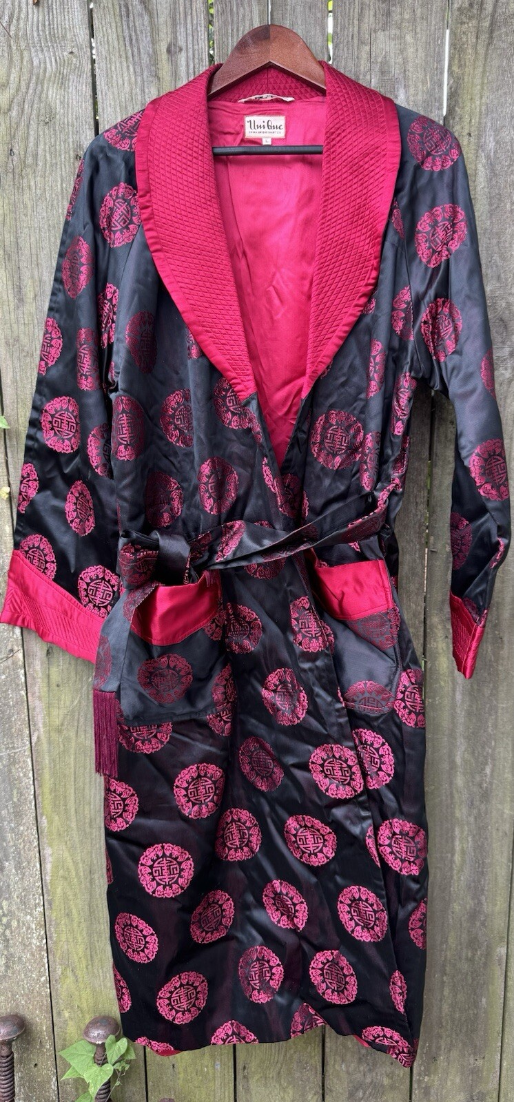 Vintage Chinese Black Silk/Satin Robe with Red Brocad… - Gem