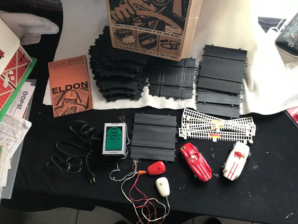 Vintage Eldon slot car road racing set. WORKS !! | eBay