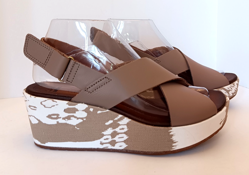 Clarks Stasha Hale 4 Taupe Leather Wedge Heel Slingback Sandals Sz 7 ...