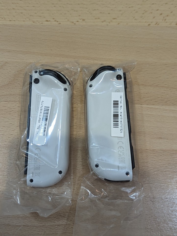 NEW White Switch Joy-Cons + Straps + Grip Official Nintendo | eBay
