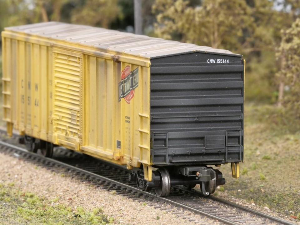 Custom Weathered Athearn HO Scale C&NW 50' Boxcar | eBay