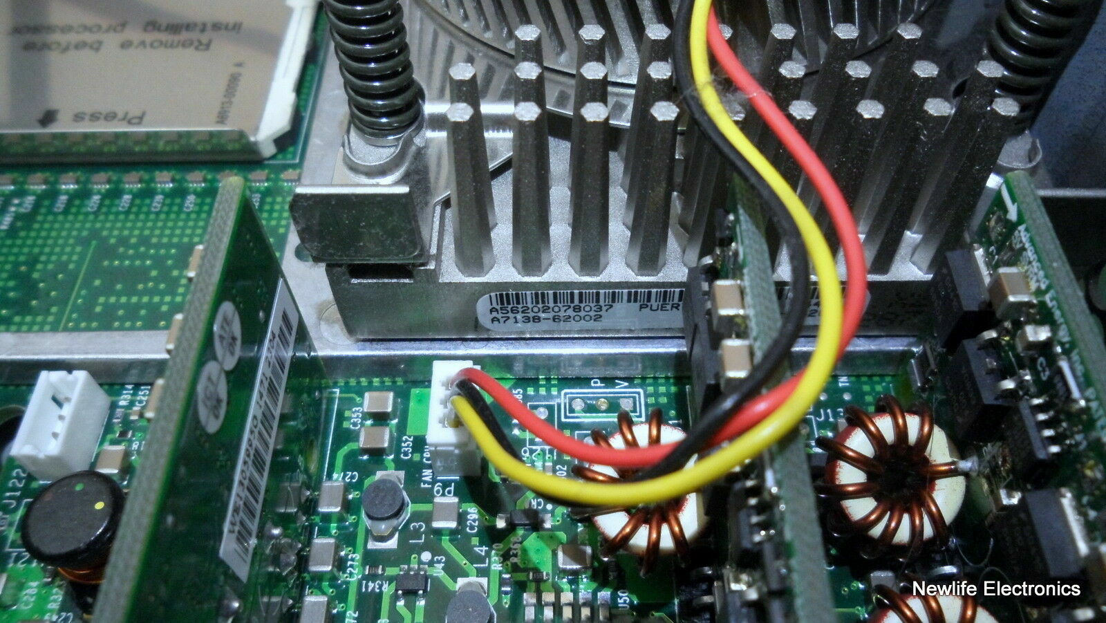 HP A7136A 9000 rp3410 Server (1 x 800MHz CPU/2GB RAM/No Drives) | eBay