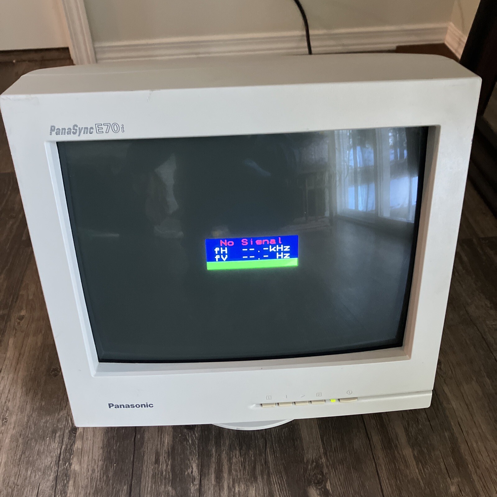 Panasonic PanaSync E70i 16" Vintage CRT Monitor TX-T7F22 | READ | eBay