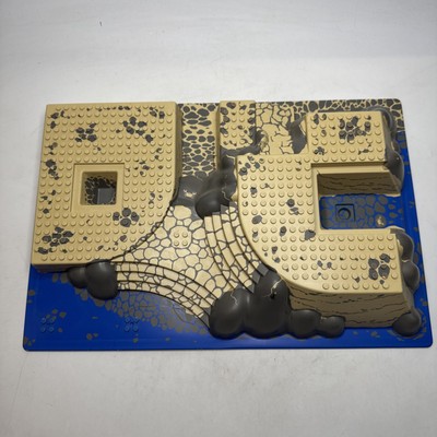 LEGO 44510 3D RAISED BASE PLATE. WORLD CITY COAST WATCH HQ 7047 Perfect ...