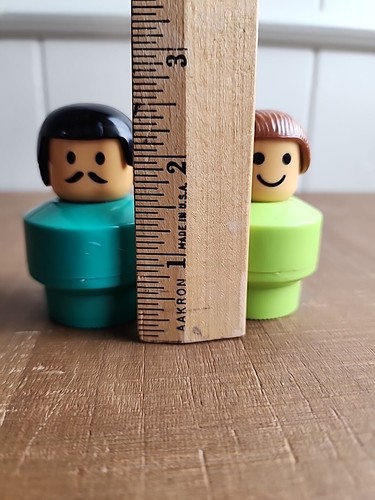 Lot of 2 Generic People Figures Small Green Man Woman Preschool Pretend ...