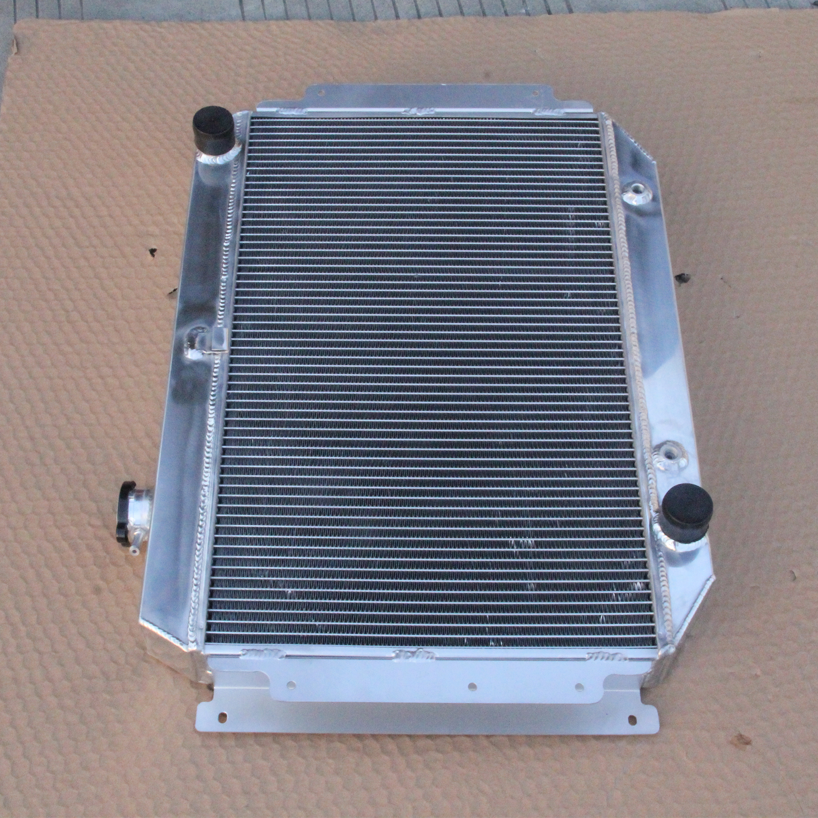3Row Radiator Fit Holden Kingsword 1966-1977 HG HJ HK HQ HT HX V8 ...