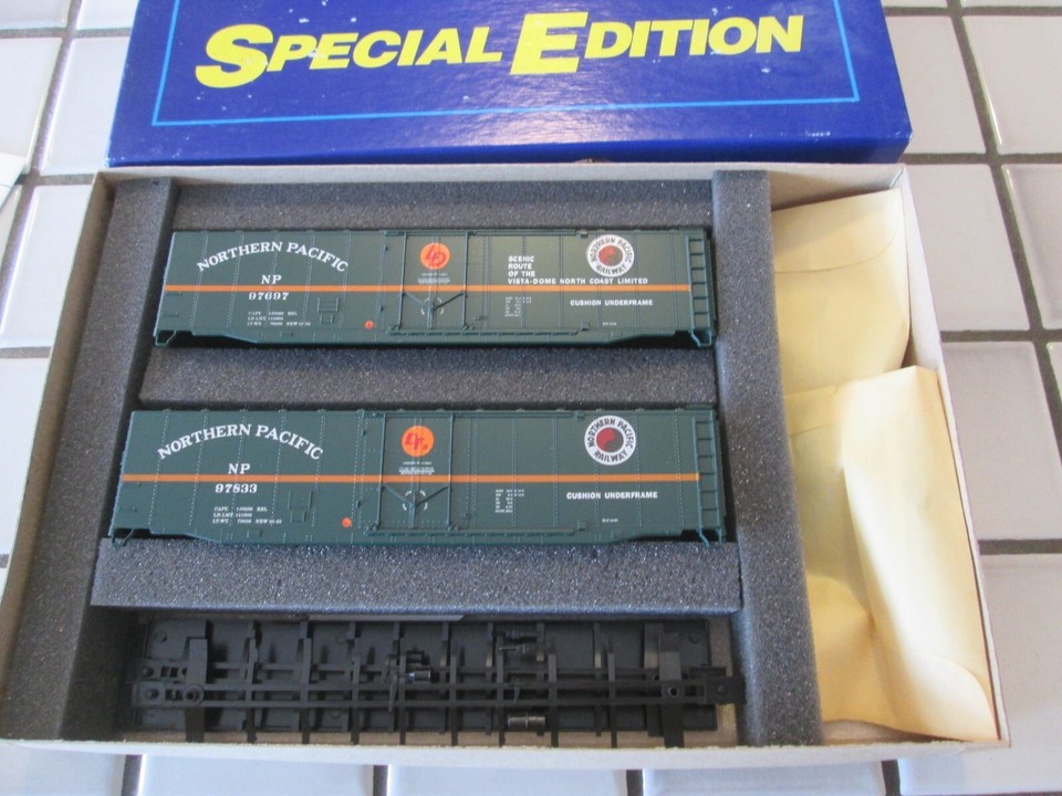 athearn special edition NORTHERN PACIFIC 50 foot box car set HO scale ...