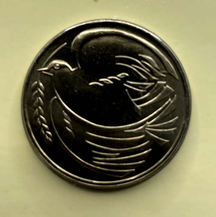 1995 Dove of Peace £2 Two Pounds End of WW2 Official Royal BU ...