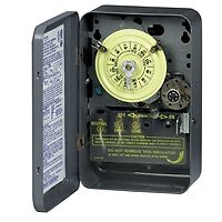 Intermatic T175 SPDT 125V 24-Hour Mechanical Timer Switch in NEMA 1 ...
