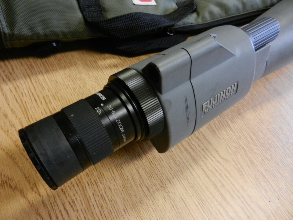 Fujinon 20-60x Zoom Spotting Scope W/ Original Soft case & Vangurad Tri ...