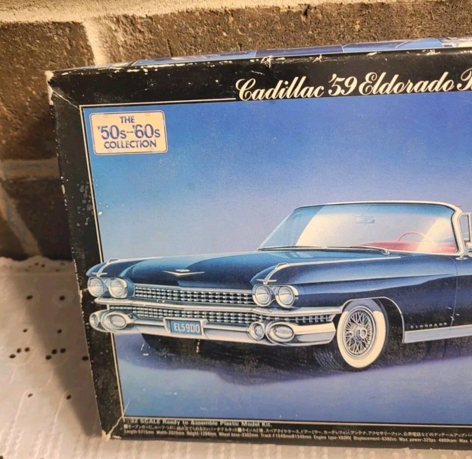 Gunze Sangyo Model Car Kit of a 'Cadillac '59 Eldorado Biarritz', 1:32 ...