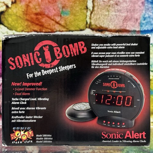 SONIC BOMB Turbo Charged Extra Loud Vibrating Alarm Clock Sonic Alert ...
