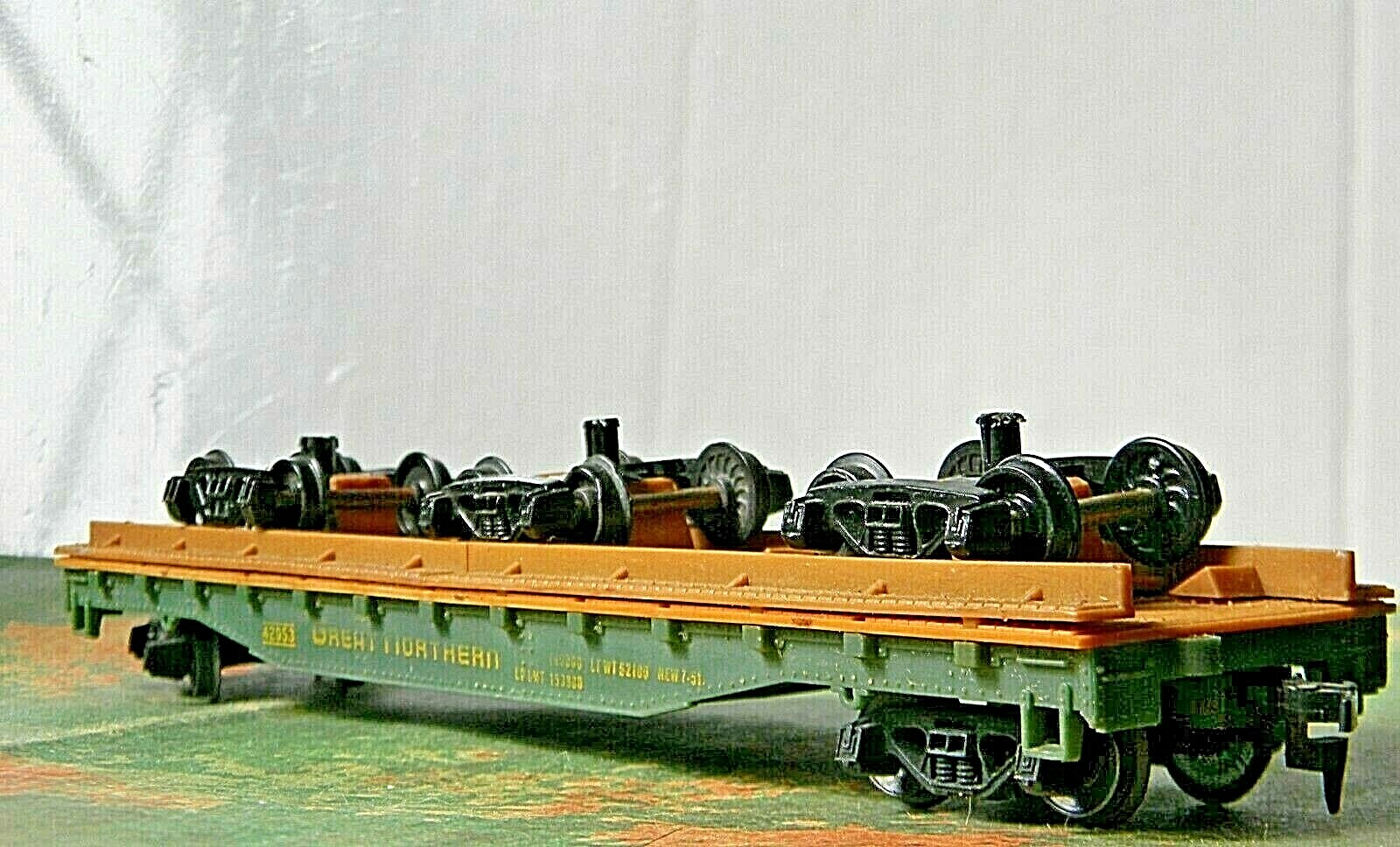 Tyco Flatcar ~ GREAT NORTHERN ~ Rd# GN 42953 Bogies {Freight trucks} Load - Ho | eBay