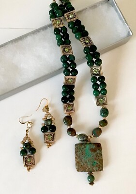 FANCY JADE LIKE JEWELRY SET EARRINGS AND NECKLACE | eBay