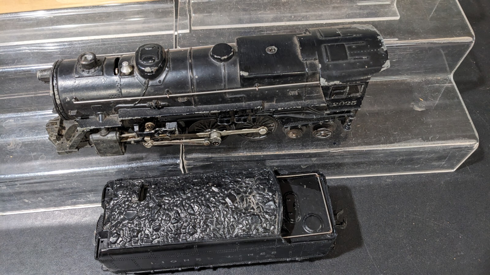 Lionel Postwar 2025 Steam Engine with 2466WX Whistle Tender - Tested | eBay